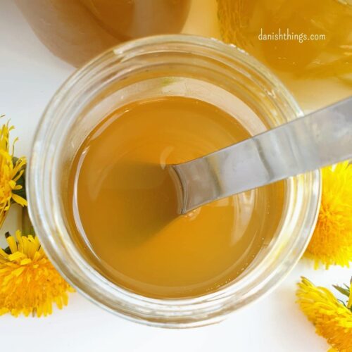 Mælkebøttesirup - sådan laver du sirup af dine mælkebøtter - Danish Things