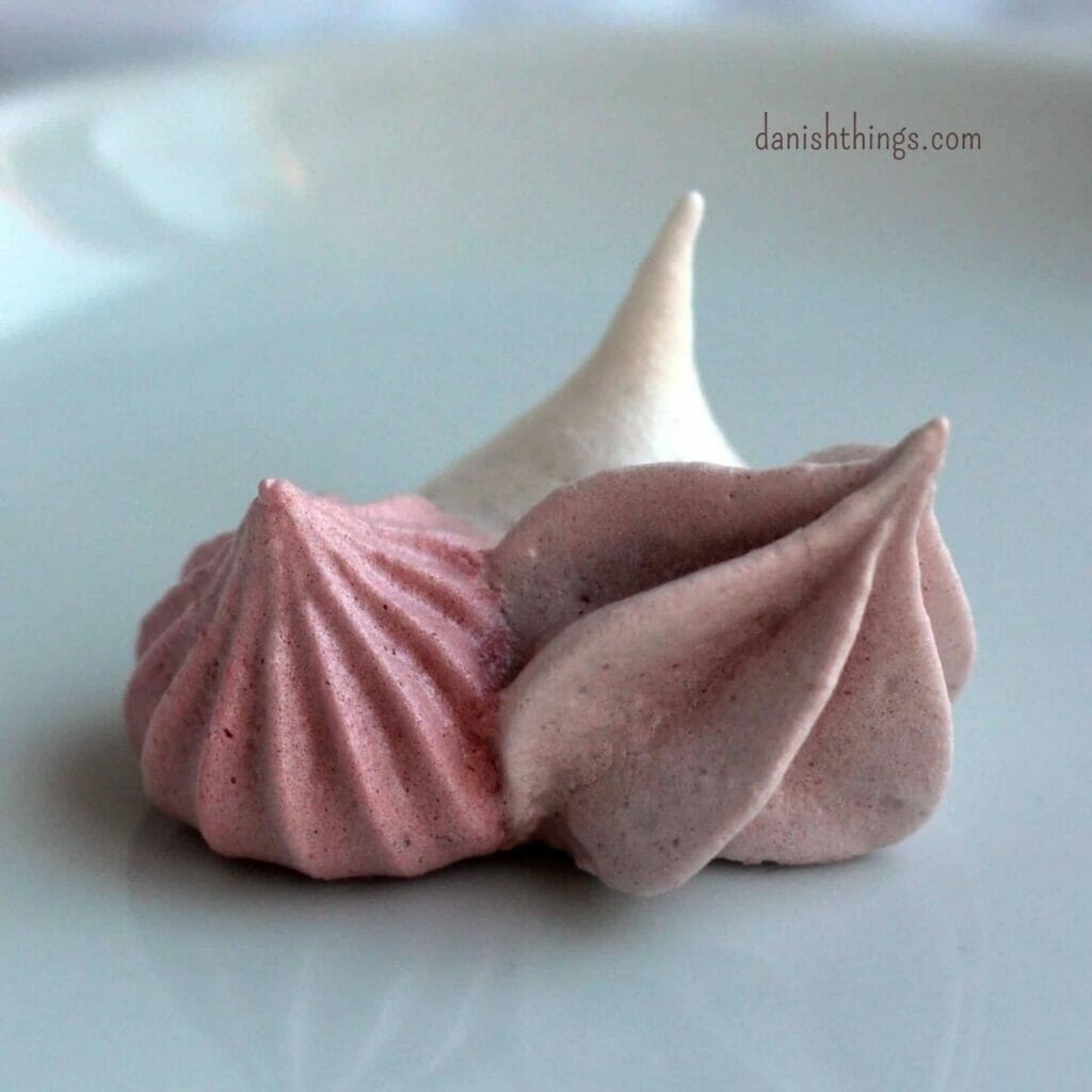 Eton Mess - en nem dessert med jordbær og marengs - Danish Things