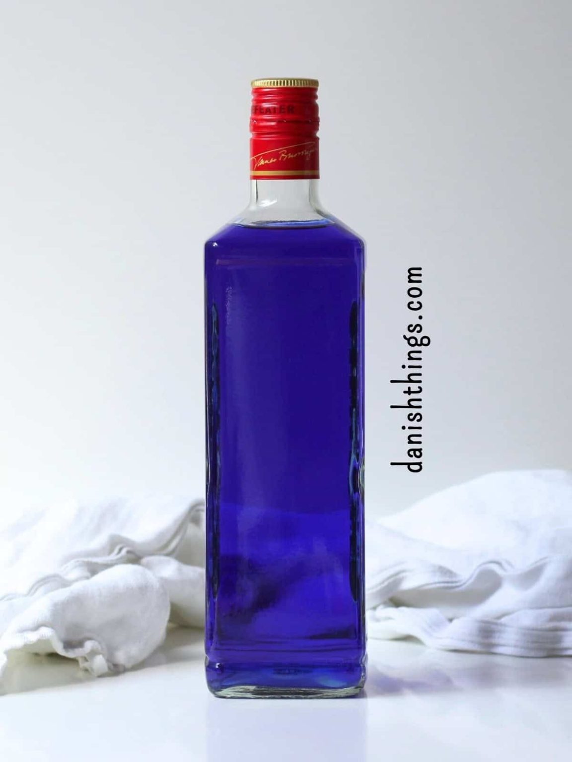 Blue gin or vodka – how to make the magical, colour-changing spirit ...